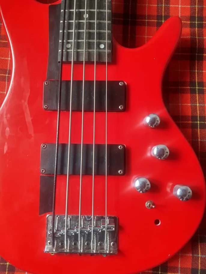 Building a bass guitar active pre-amp